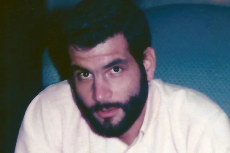 Chris Kupferer, 56, Inquirer copy editor