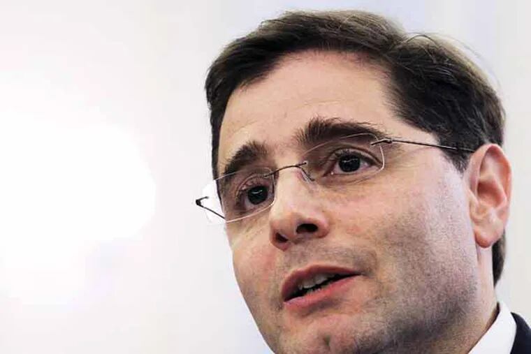 Genachowski to step down as FCC chairman