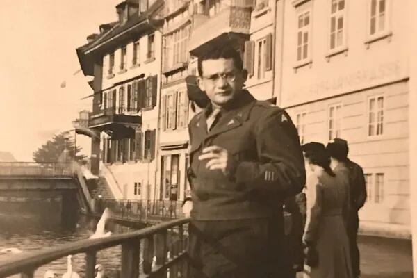 George Manstein, 99, past chair of Einstein's plastic surgery unit