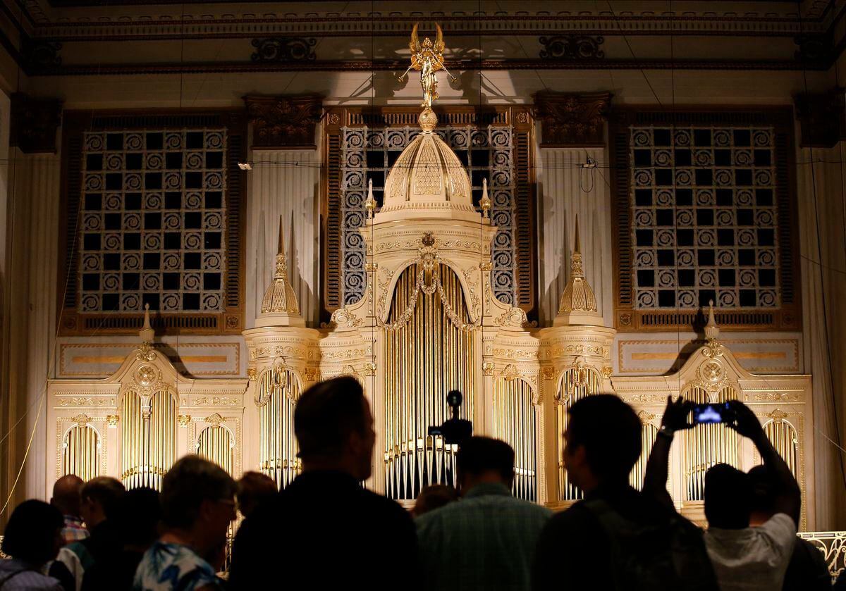 The Wanamaker Organ has a gleaming new case