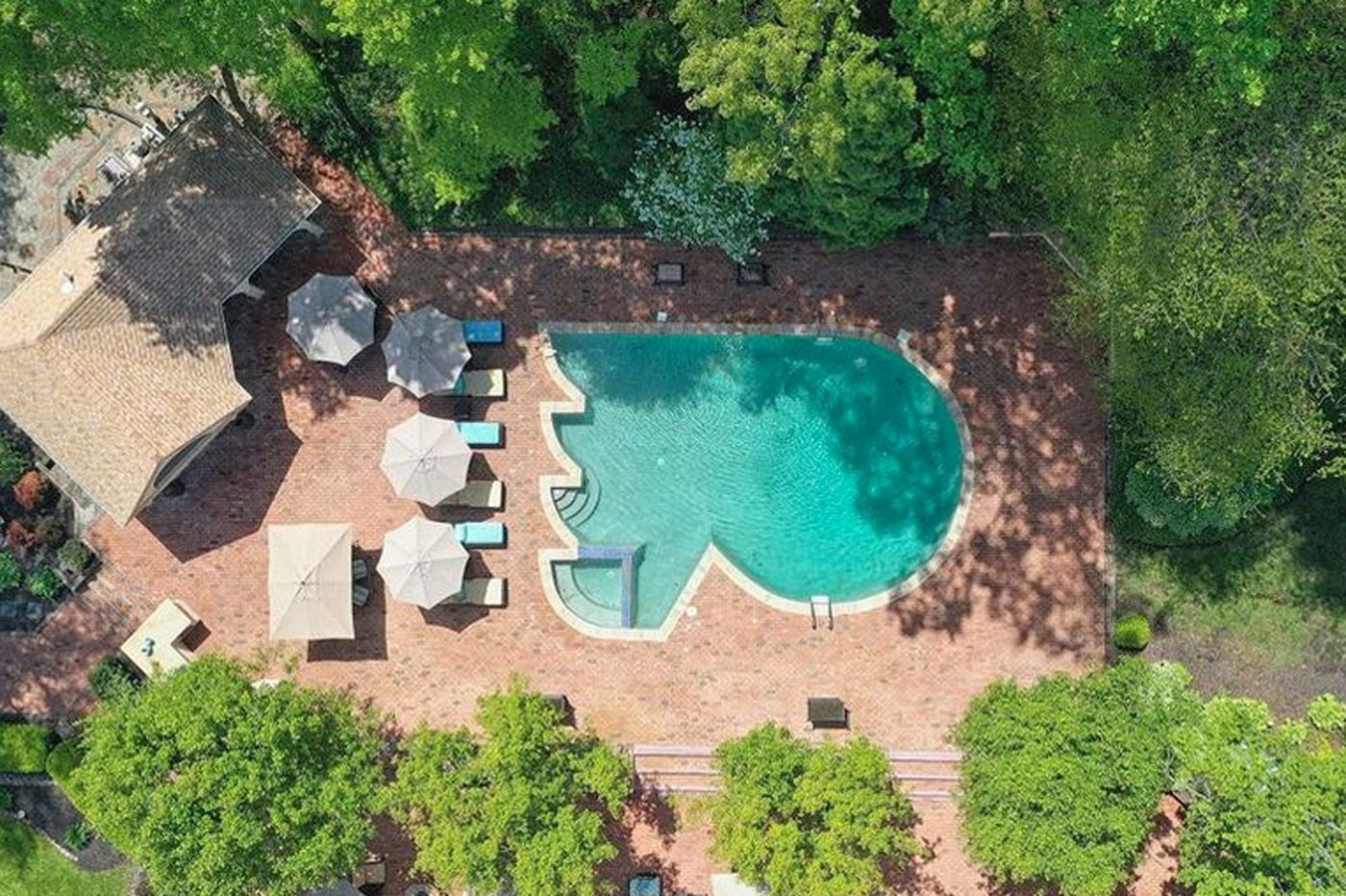 You can buy Bobby Clarke’s former home (and its Flyers-shaped pool) for ...