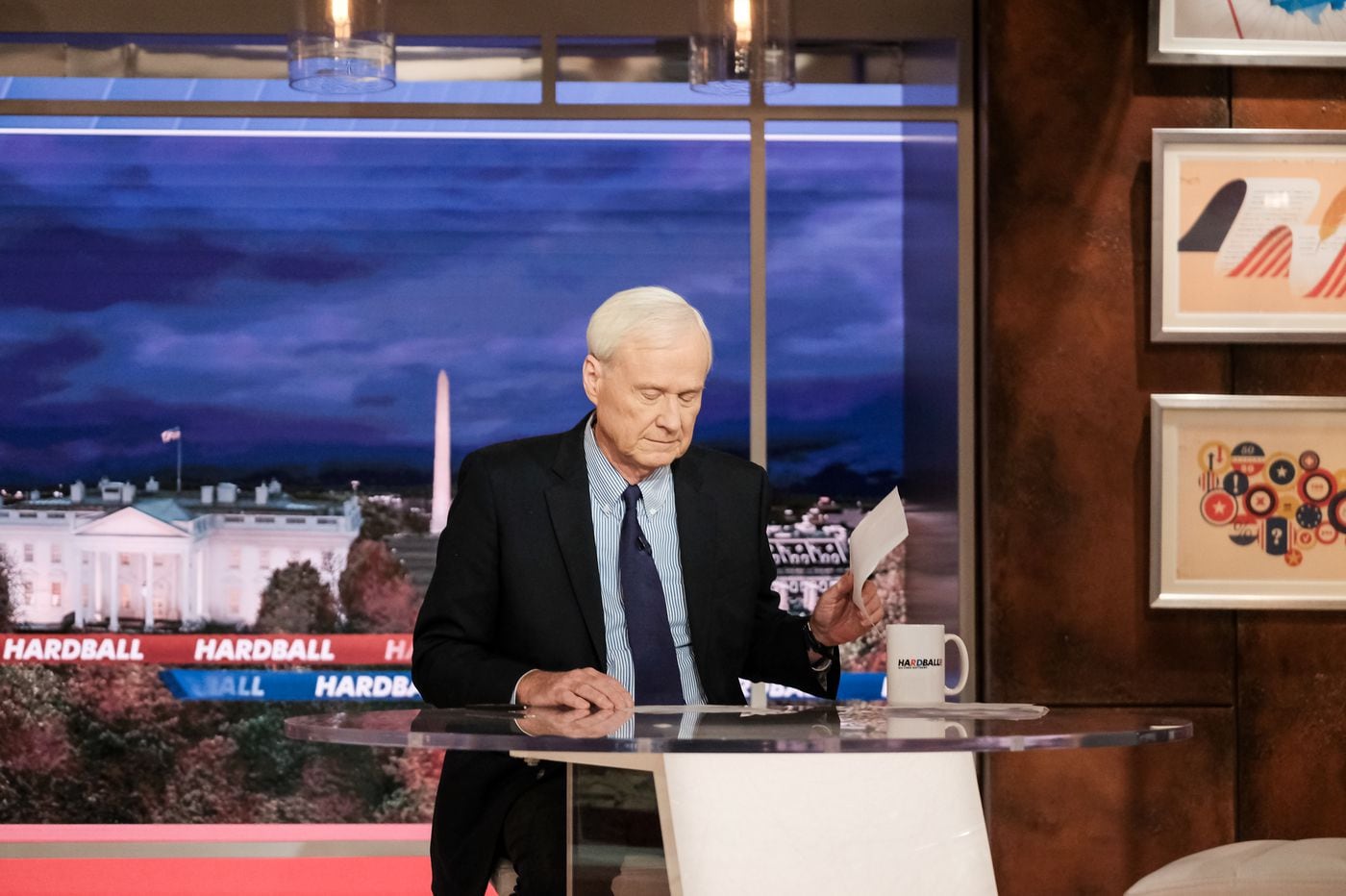 Chris Matthews out at MSNBC, exits after opening segment of final ...