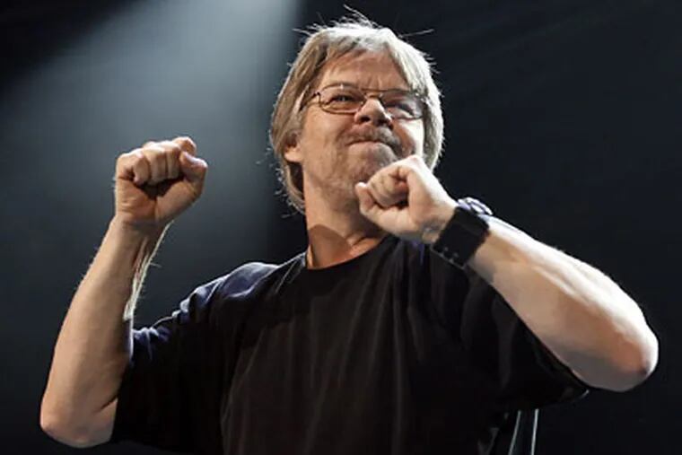 Seger a little short on firepower at Wells Fargo Center
