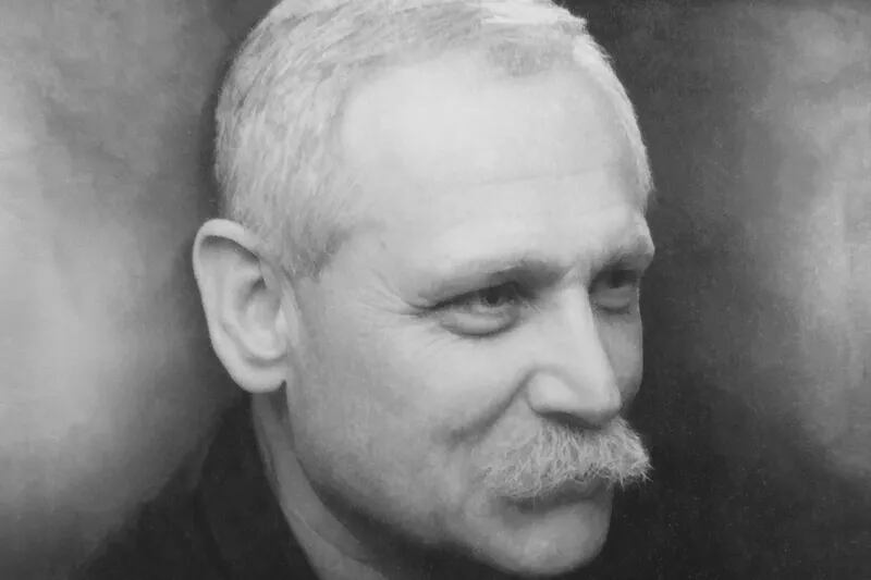 William Larson, 76, artist who bent the rules of static photography to ...