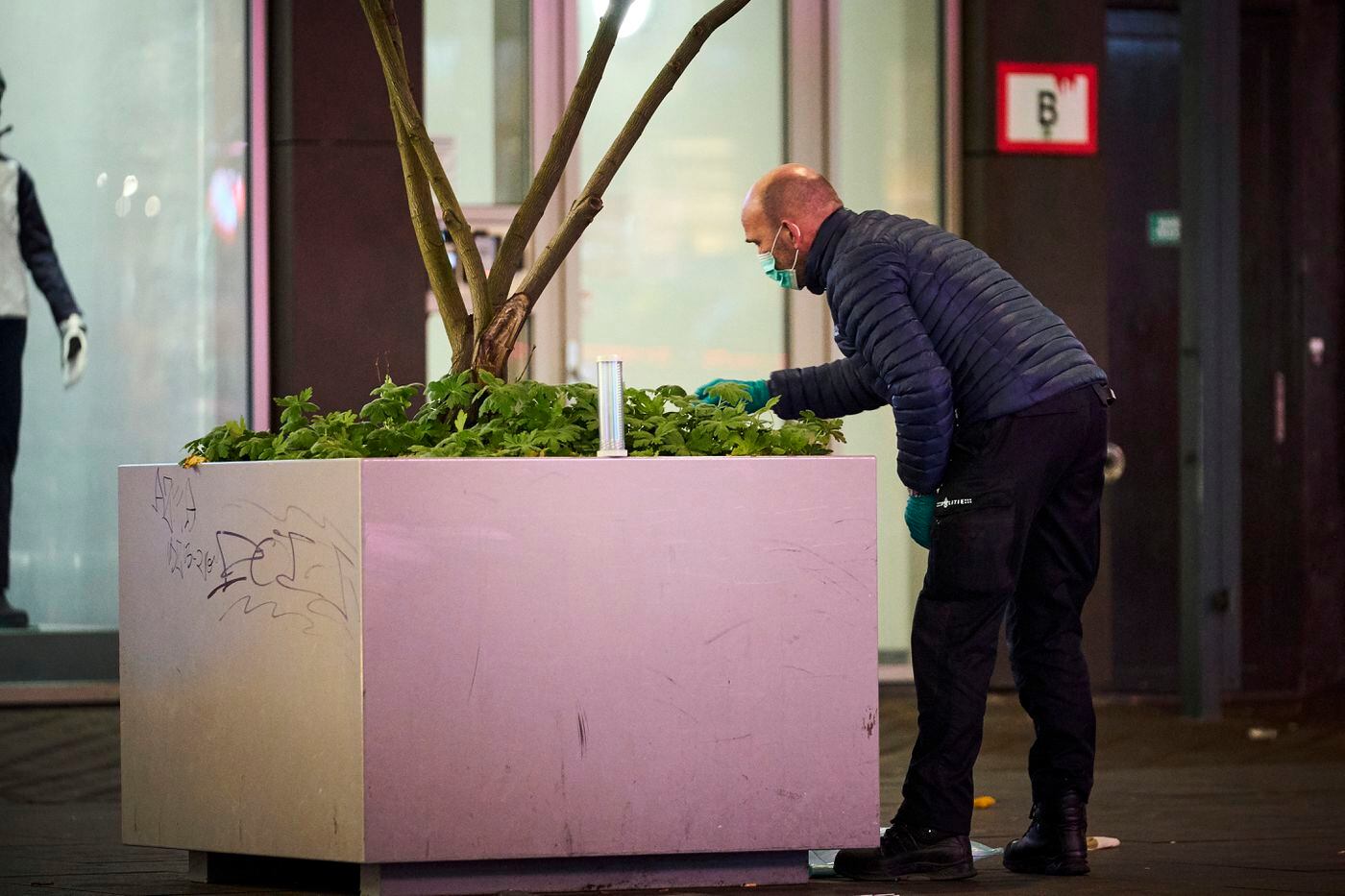 Dutch police arrest suspect in stabbing of 3 teens