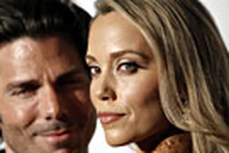 Former sitcom star Berkley turns to helping teens