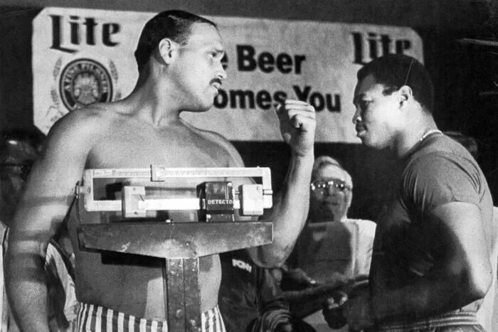 Philly heavyweight contender who challenged Larry Holmes dies in ...