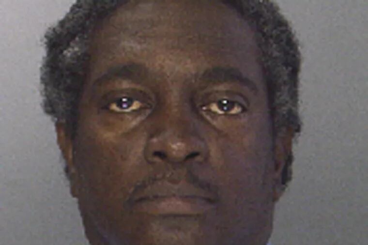 Philadelphia cop charged with DUI after crash