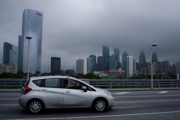 To win Amazon, Philly elites need to open up