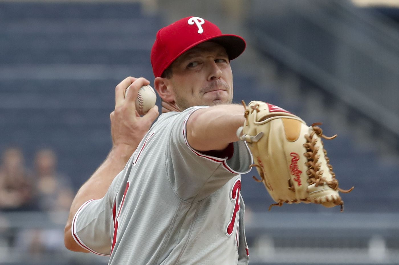 Drew Smyly’s funky curveball gives Phillies some hope