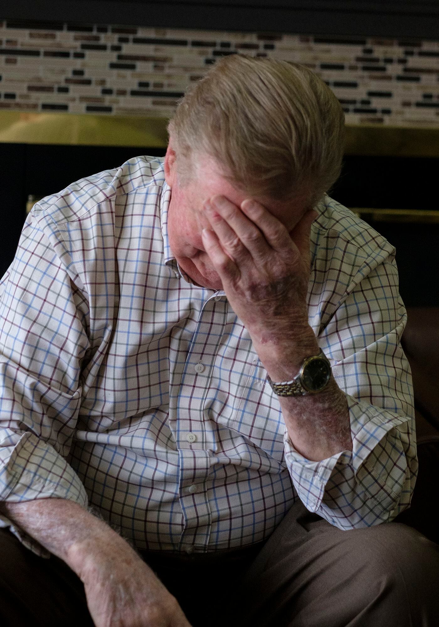 After disaster strikes his shop, beloved Delco barber, 84, finds a new ...