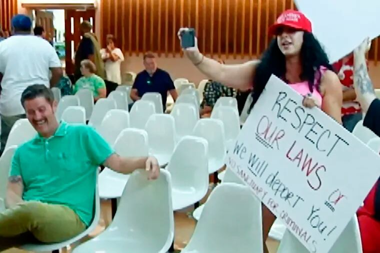 Arizona man baffled, amused by ‘Green Shirt Guy’ status