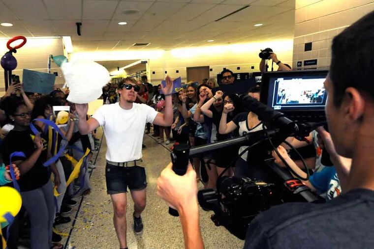 Cast of thousands for 'lip dub' at Spring-Ford High