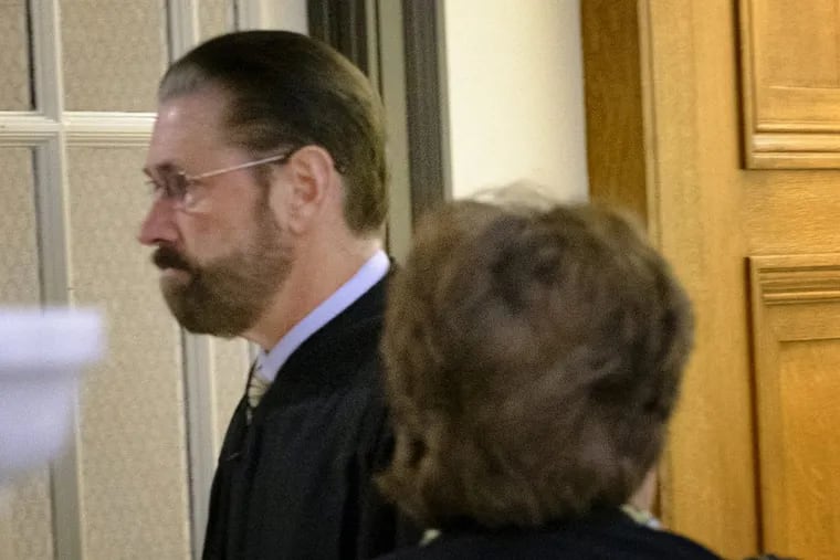 Judge to rule Wednesday on whether to release names of Cosby jurors