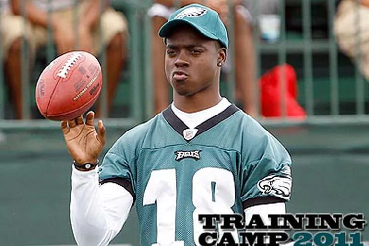 Eagles' Maclin returns to St. Louis for medical tests