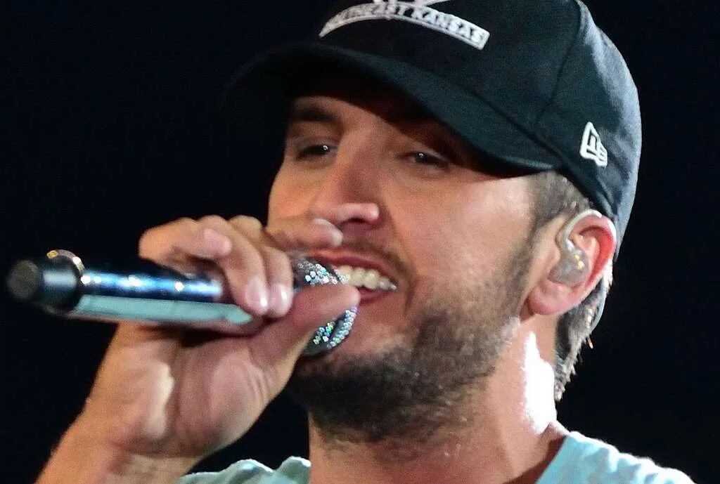 Luke Bryan Standing Full Body