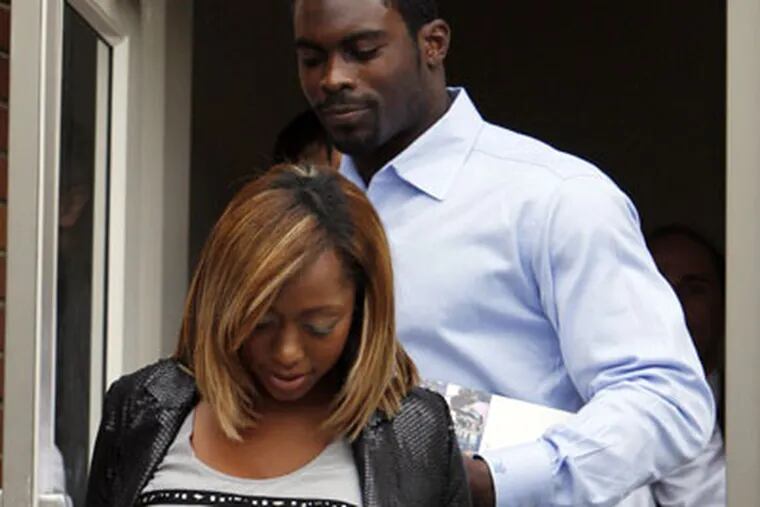 Miami Heat: Michael Vick weds longtime girlfriend Kijafa Frink in South ...
