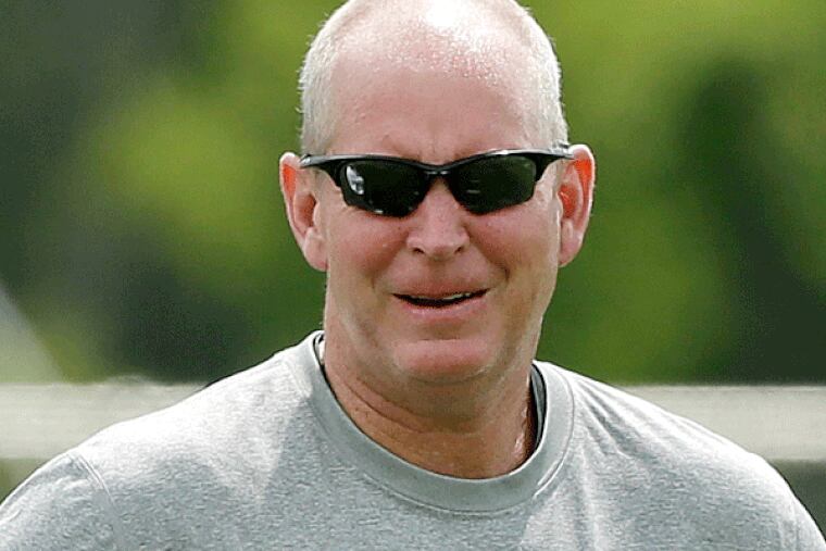 New QB coach Musgrave learns a thing or two from Foles