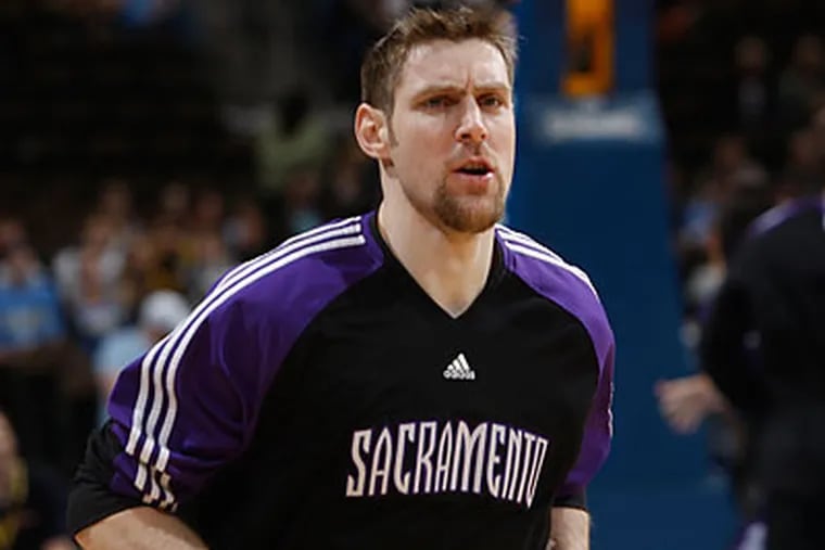 Sixers' Nocioni sprains ankle while training for Argentina