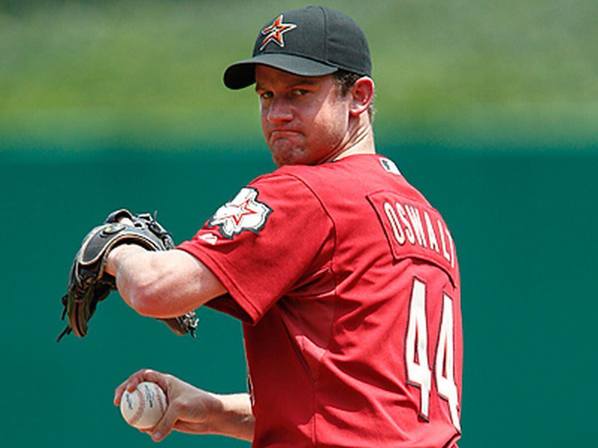 Bob Ford: Phillies' philosophy in Oswalt deal is a little late