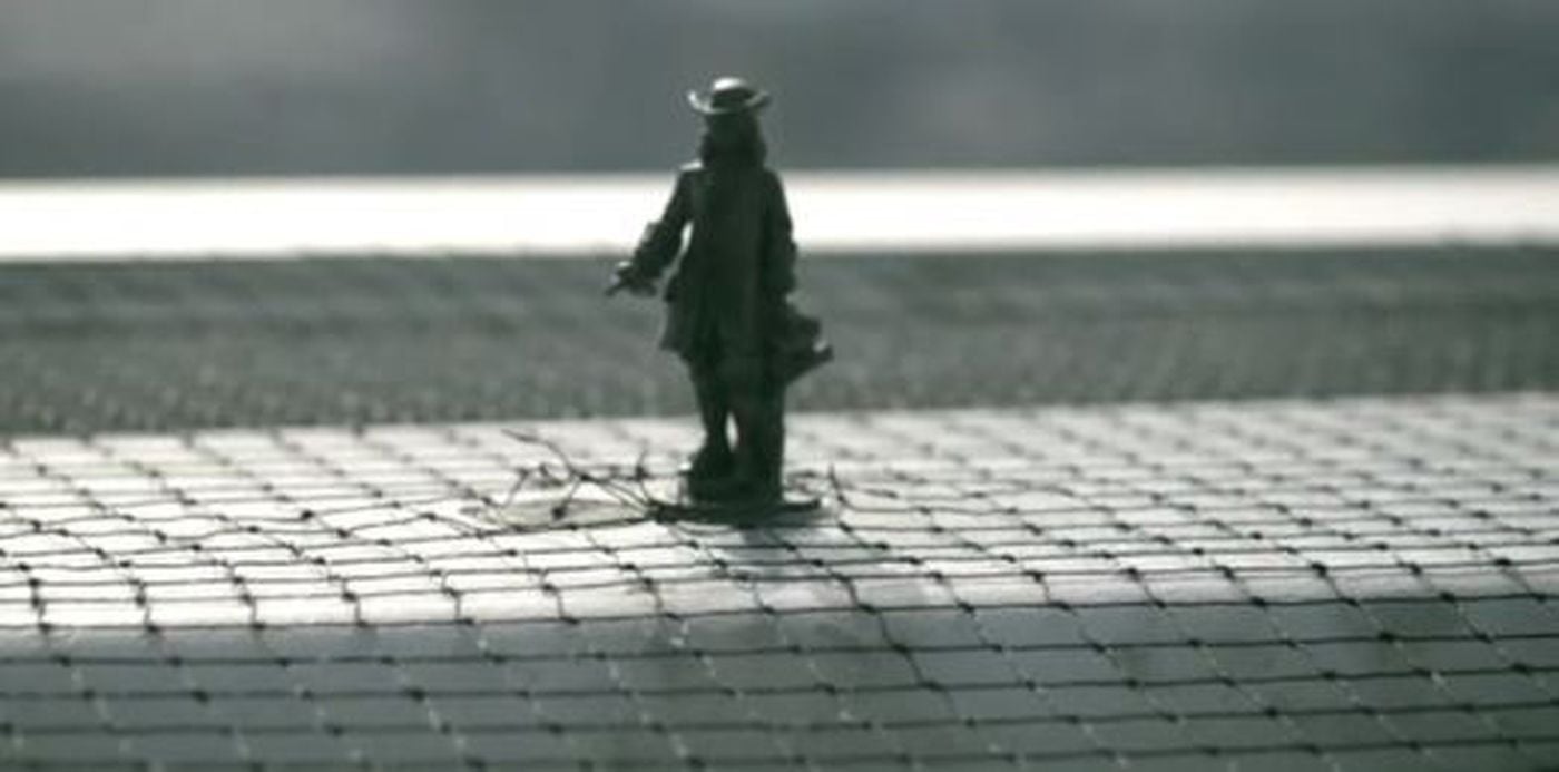 Ironworkers plant Billy Penn atop new Comcast tower to help Eagles ...