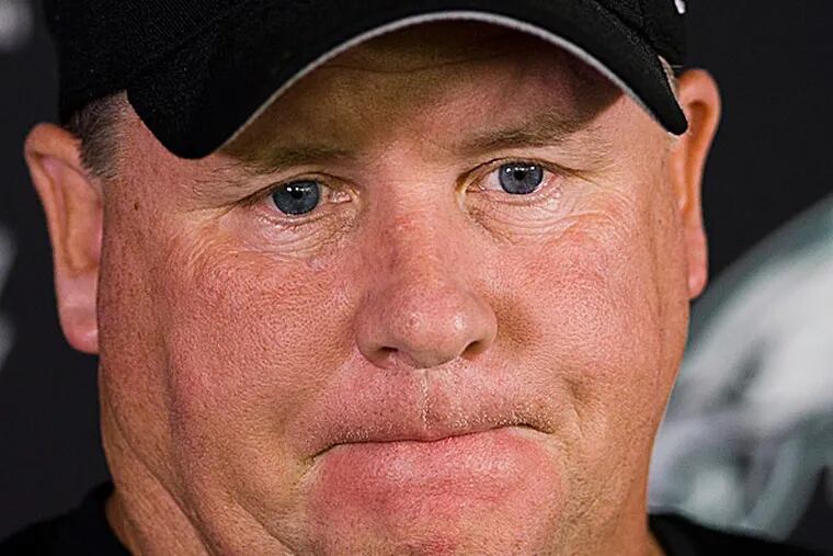 Kelly: Eagles' offensive line hurting, not McCoy