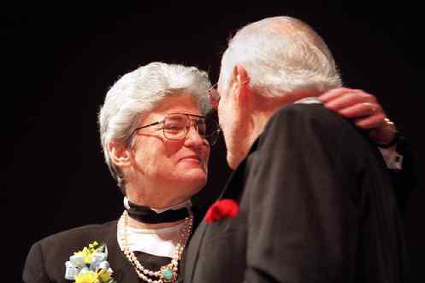 Legendary radio personality Frank Ford dies