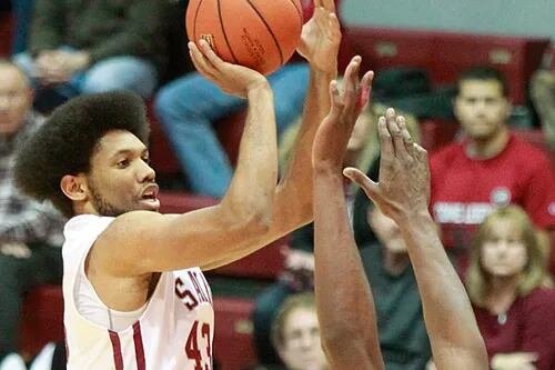 Bembry carries St. Joe's past UMass
