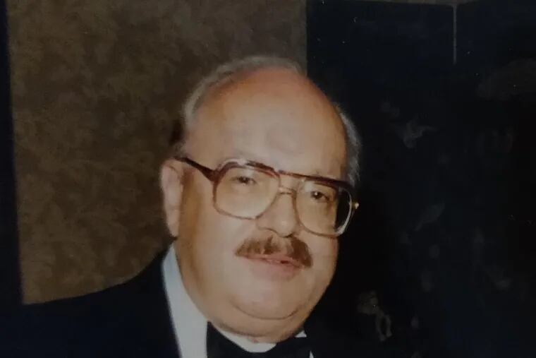 Joseph B. Bloom, 81, former chief labor negotiator for city of Philadelphia