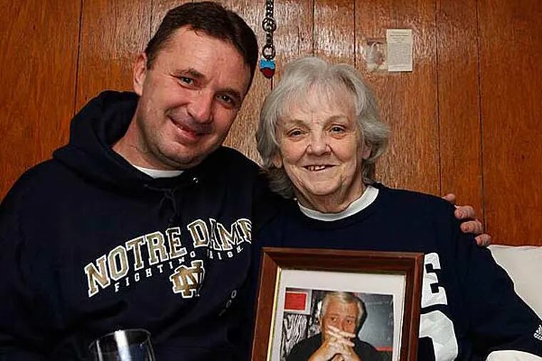 Notre Dame's subway alumni in Philadelphia get their Irish up