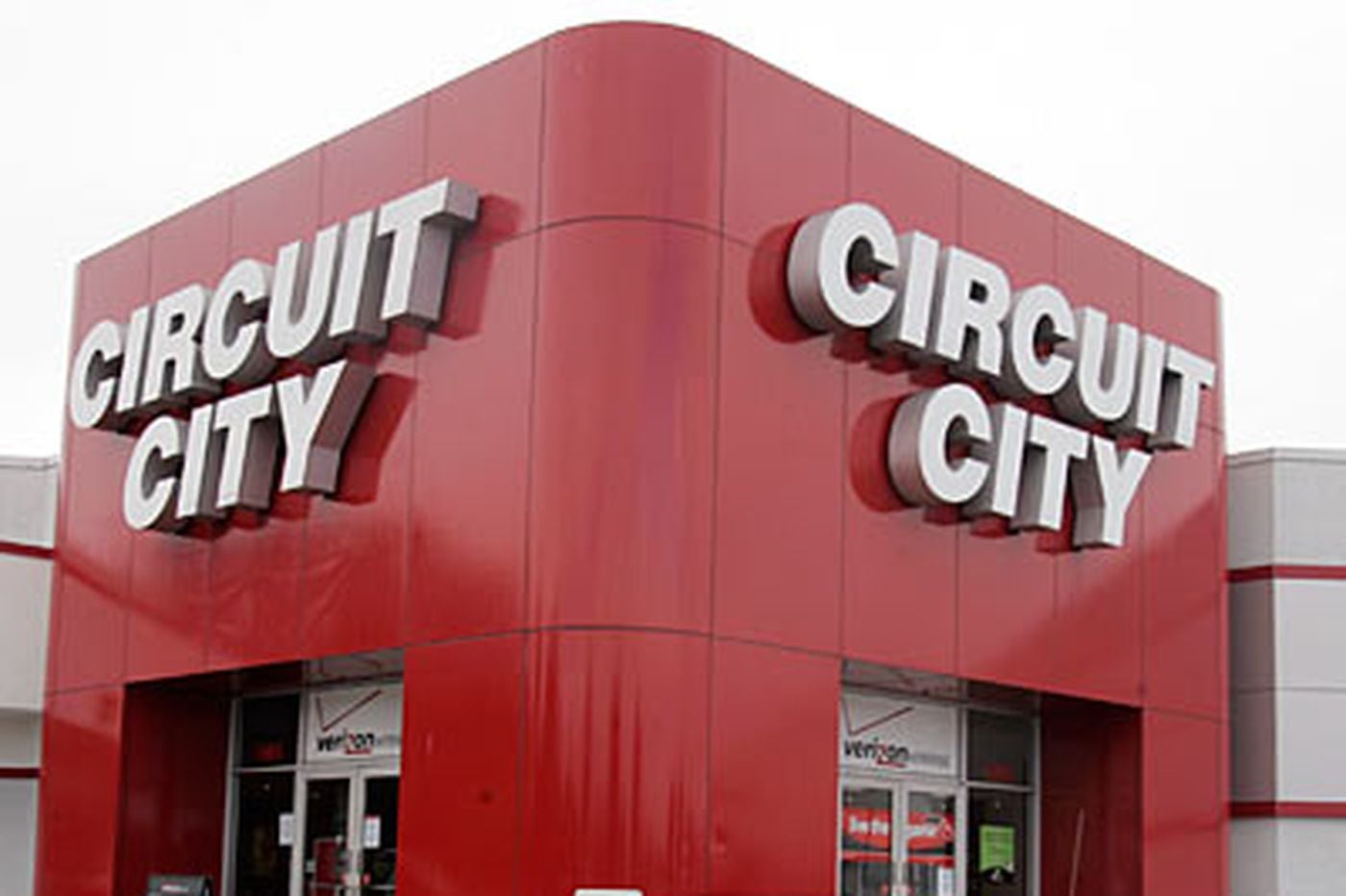 Circuit City files for Chapter 11