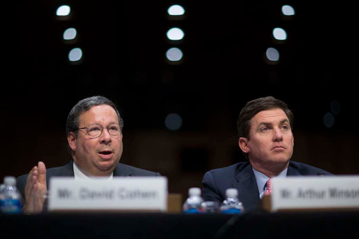 David Cohen to step down from Comcast position