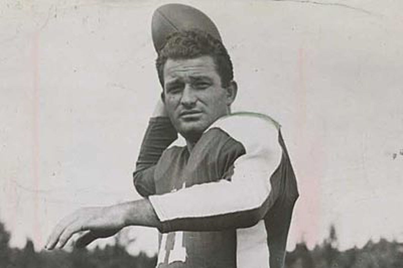 Eagles great Tommy Thompson finally makes Phila. Sports Hall of Fame