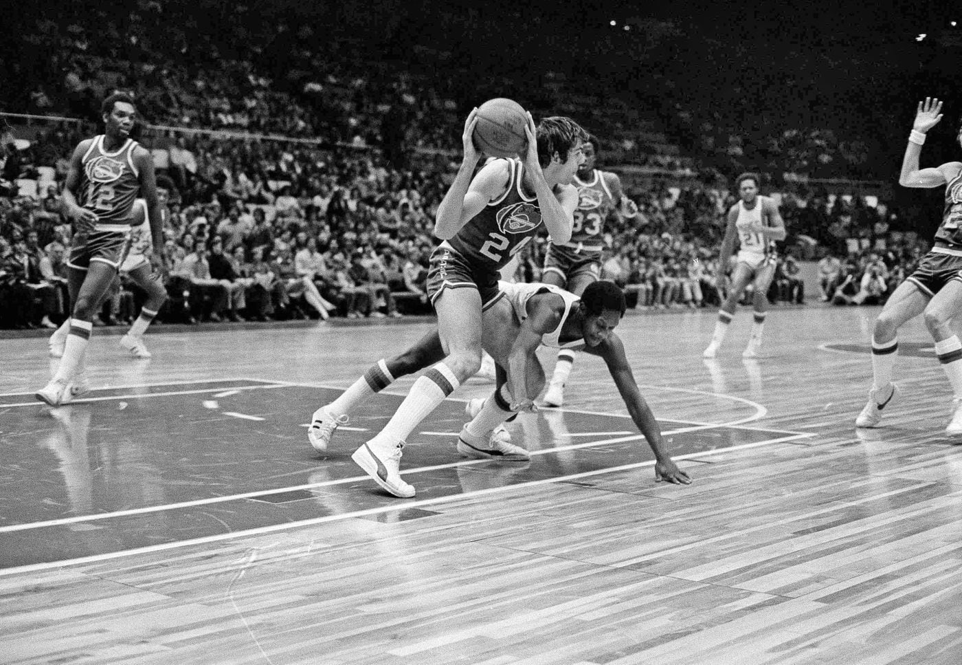 At last, the Hall of Fame gets defensive and welcomes Sixers great ...