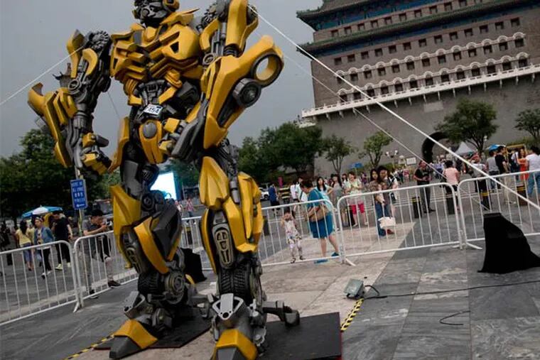 Beijing scenes in 'Transformers' shows effort to break into China market