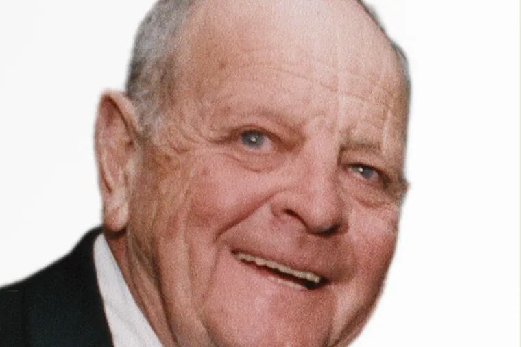 Kenneth Clarence Warren, 90, surgeon