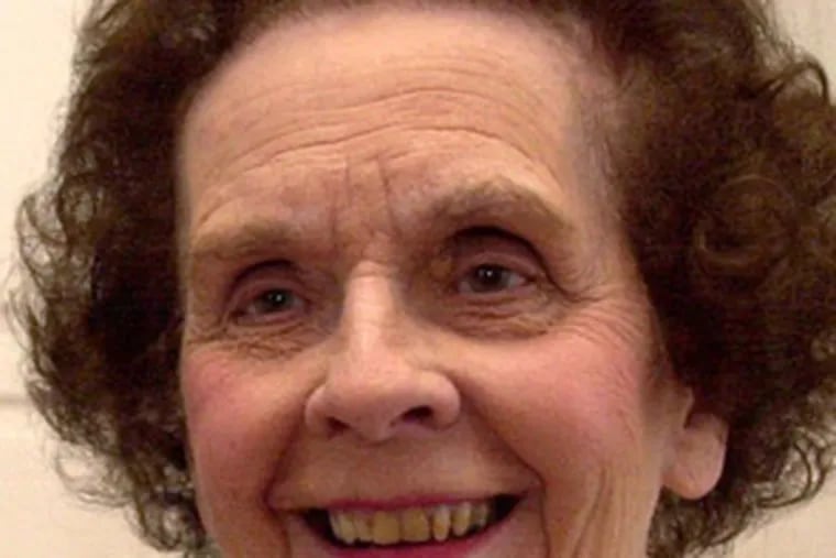 Betty James, 90; owned Slinky firm