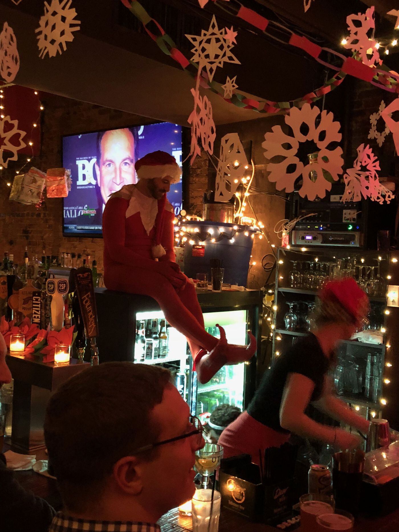 In Jose Pistola’s Christmas Smackdown Bar Crawl, Philly bars go over ...