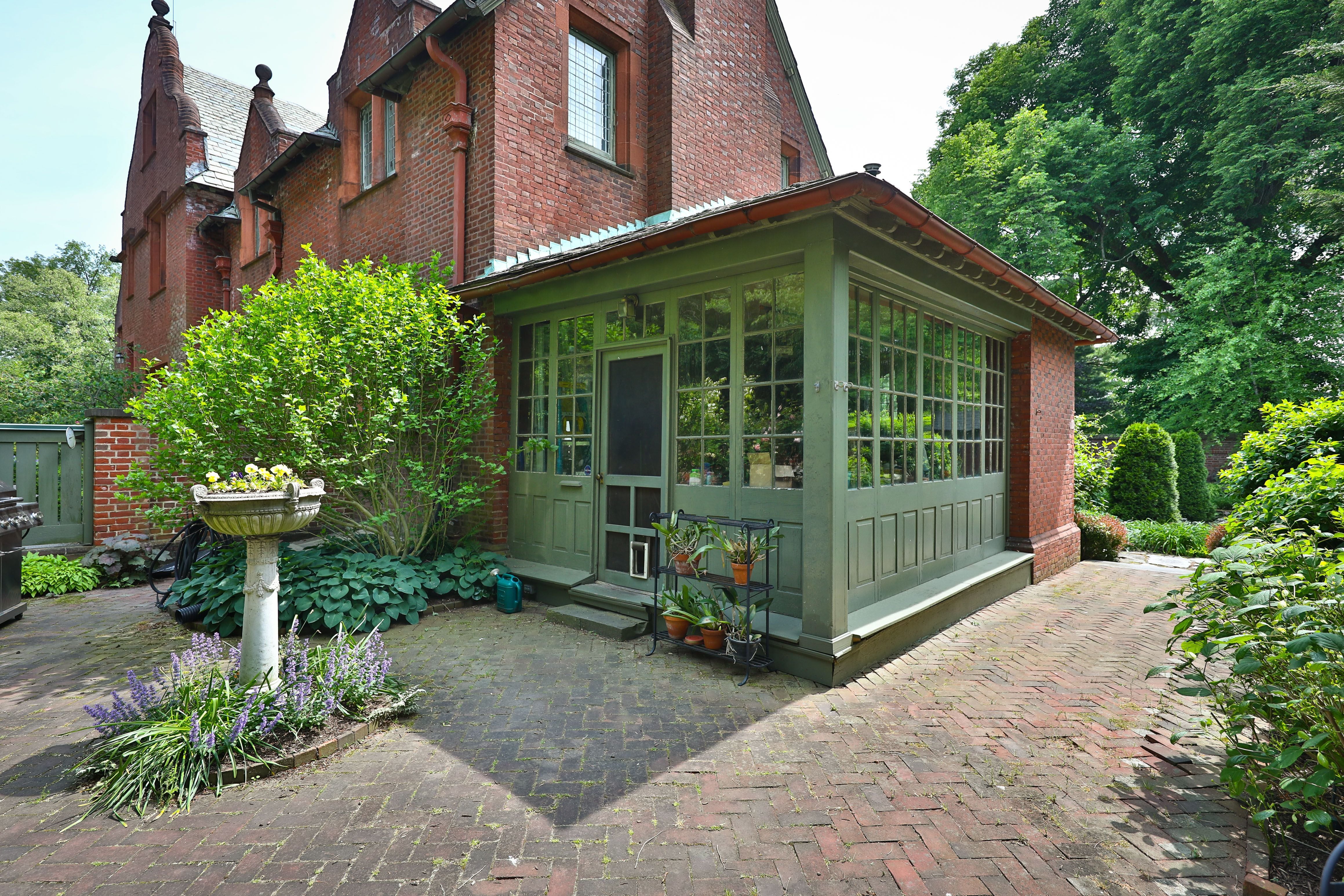 Chestnut House Blandford