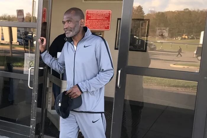 Locked up 40 years for a murder his brother confessed to, Kevin ...