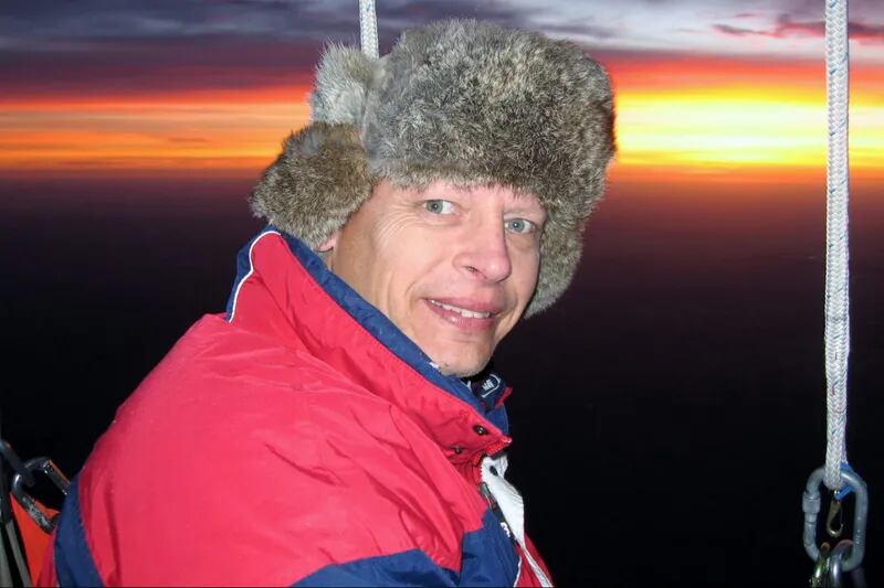 World-famous gas balloonist will lift off at SugarHouse Friday to re ...