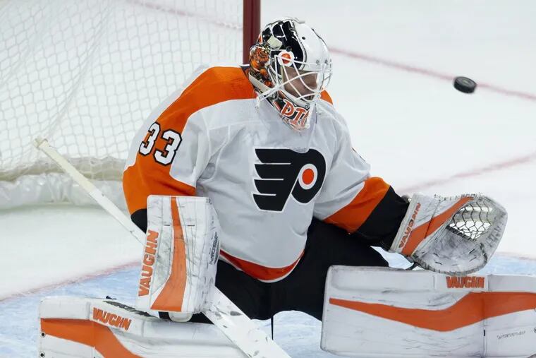 Flyers goalie Cal Pickard makes good first impression