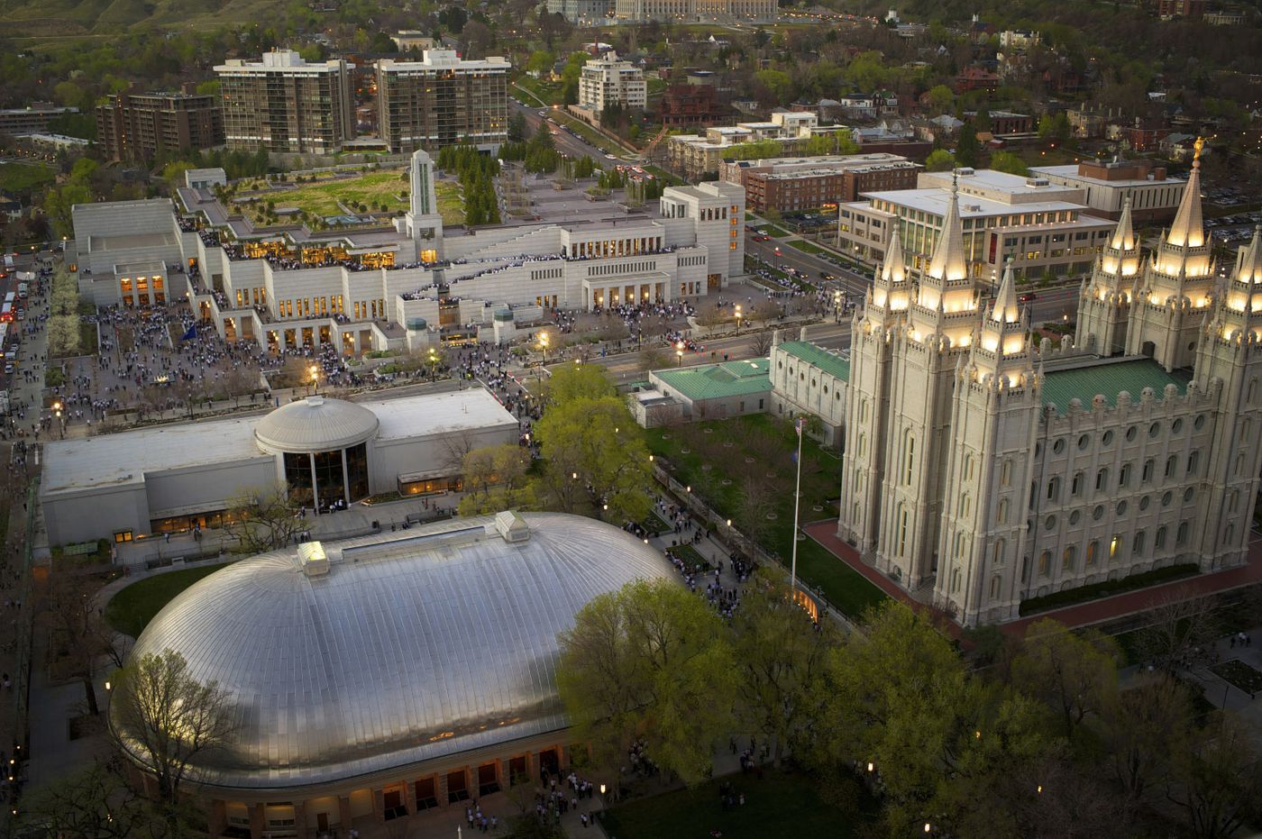 In the Salt Lake tabernacle Brigham Young built, 360 voices blend with ...