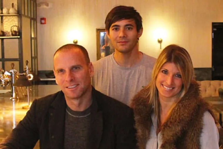 Double Knot: Japanese meets coffee bar