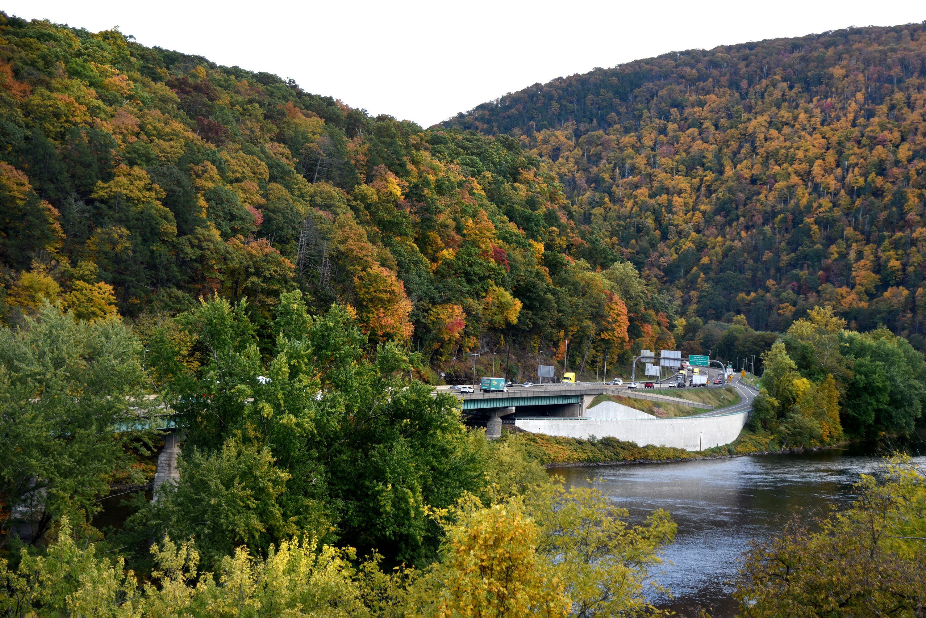 Fall Autumn Pennsylvania Fall Colors Are Reaching Their Peak In