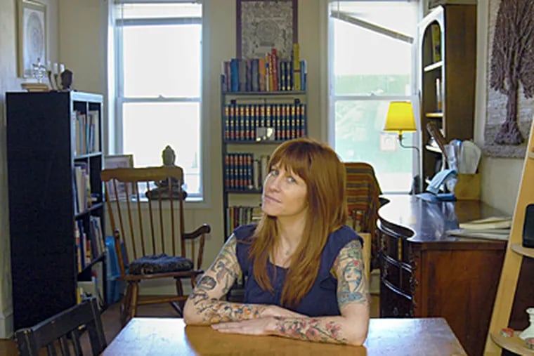 Philadelphia woman trains doulas to assist in childbirth