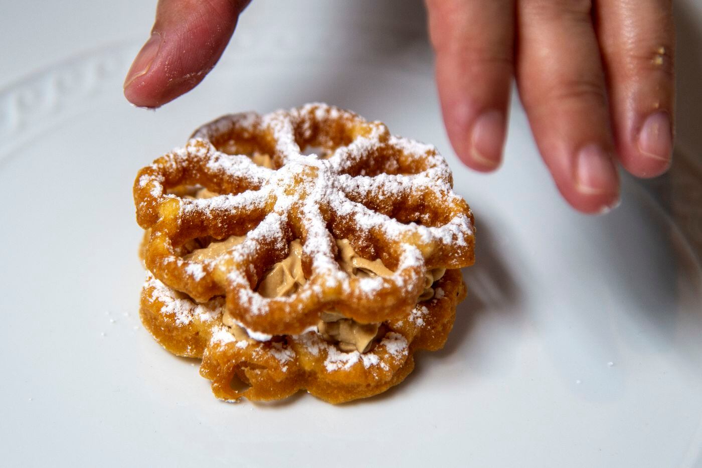 Cicala Review: An elegant new Italian for North Broad and historic ...