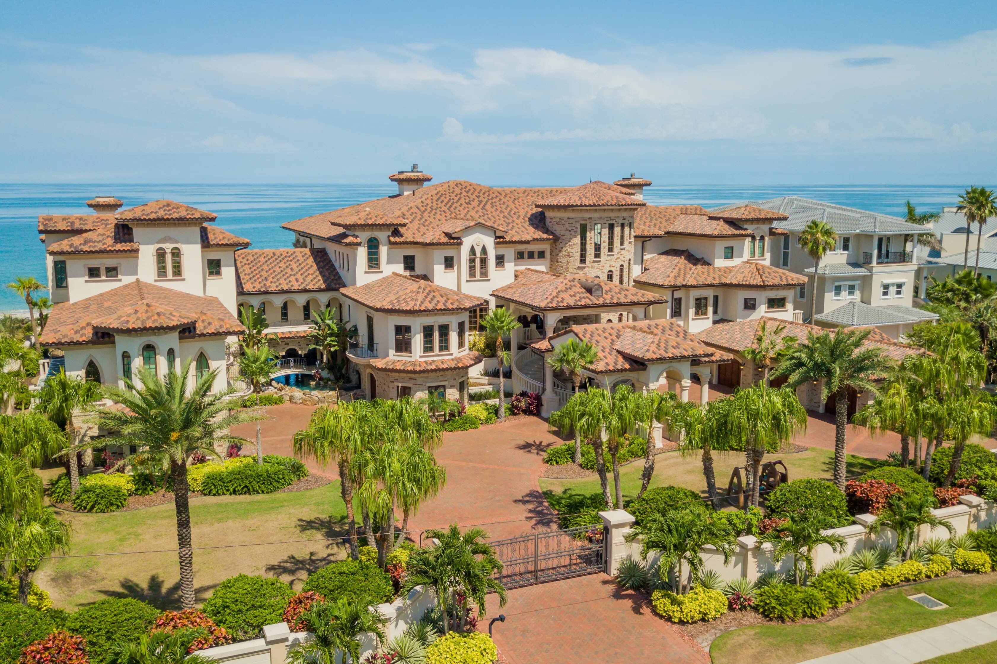 Ryan Howard Lazy River