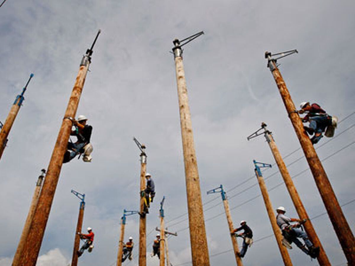 Basic training for Peco line mechanics is tough