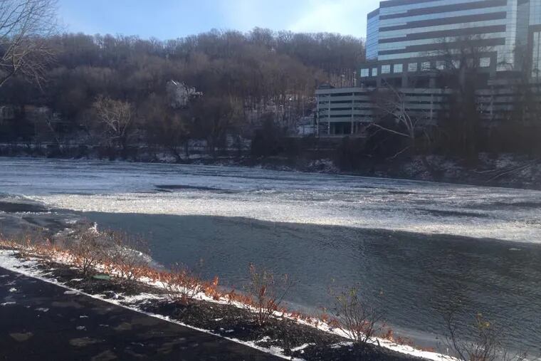 Arctic blast cited in death on Phila.'s coldest day in a year